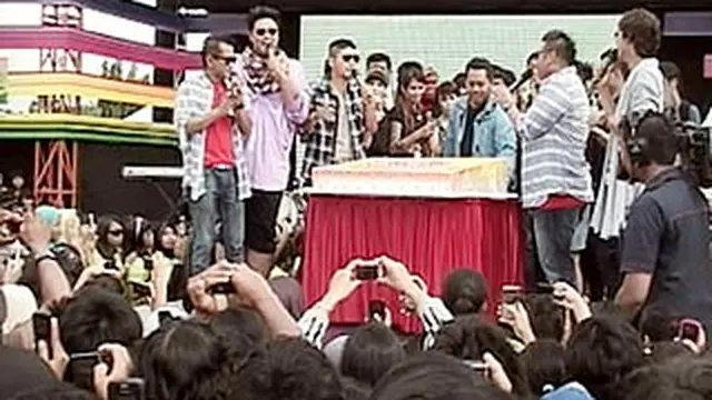 Apa Kata Selebritis Tentang InBox - ShowBiz Liputan6.com