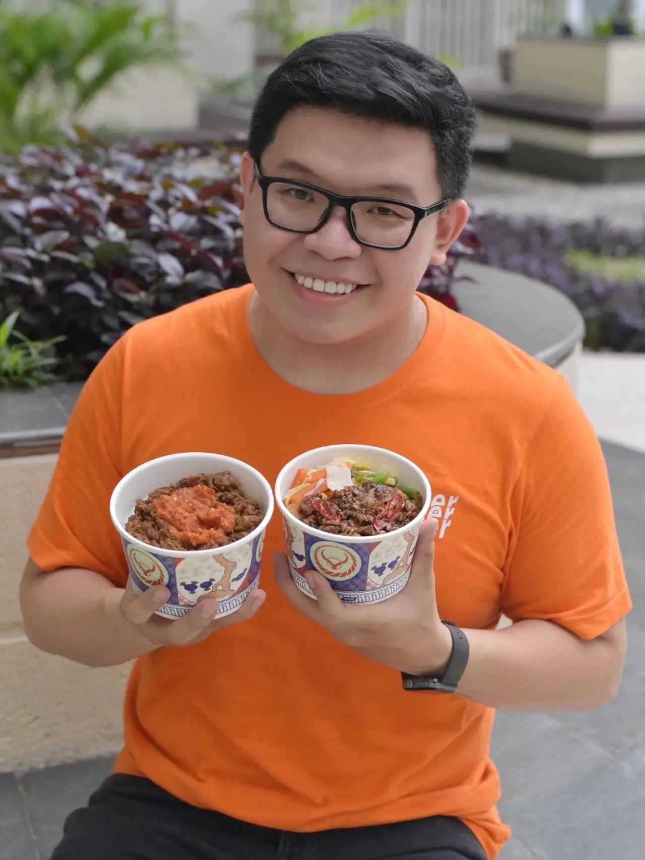 Erwin Putra Ceritakan Tantangan Menjadi Seorang Food Blogger - ShowBiz Liputan6.com