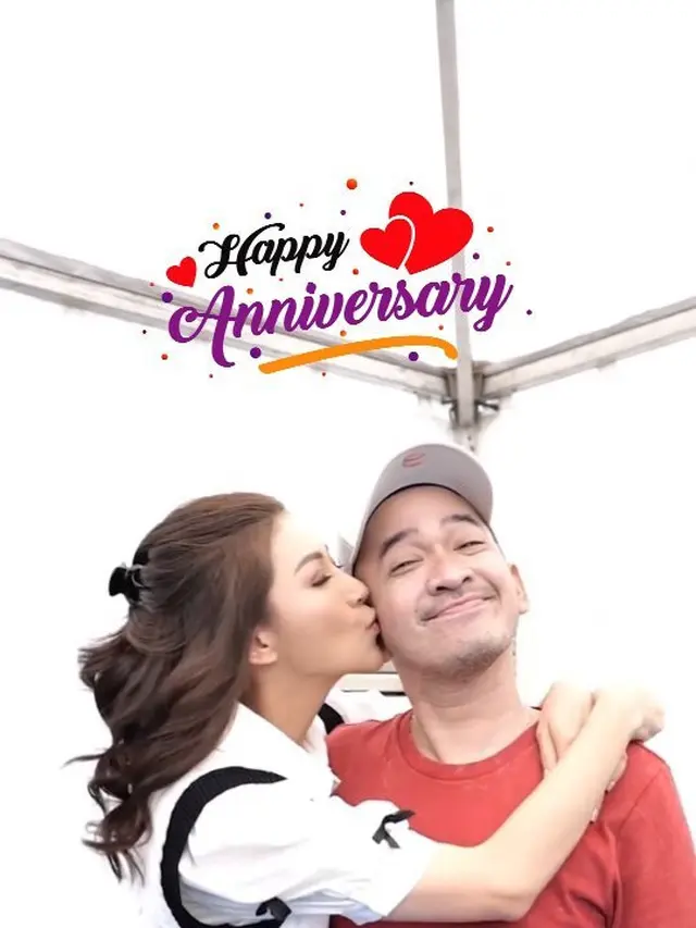 7 Potret Anniversary Pernikahan Sarwendah dan Ruben Onsu, Seru Rayakan di Kapal - Hot Liputan6.com