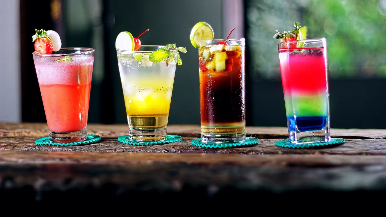 10 Resep Mocktail yang Enak dan Menyegarkan, Minuman Campuran Non ...