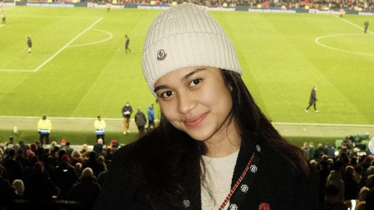 6 Gaya Keren Azizah Salsha Saat Berlibur OOTD Kekinian, Anti Gagal ...