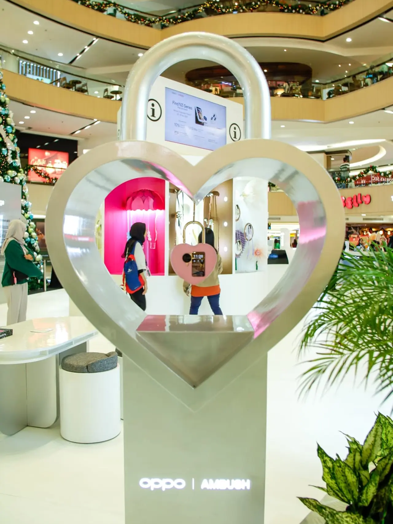 Oppo International Skyport Tutup Rangkaian Roadshow Pop Up Store Find ...