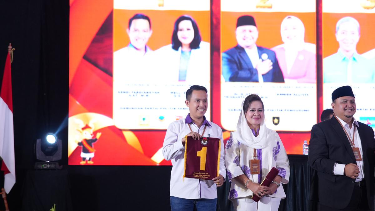 Dapat Nomor Urut 1, Sendi Fardiansyah-Melli Darsa, Siap Bertarung di Pilkada Kota Bogor - Pemilu ...
