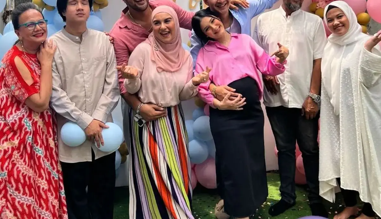 8 Potret Yamine Ow, Inspirasi Gaya Hamil Mulai dari Formal hingga Kasual, Memesona Setiap Saat ...