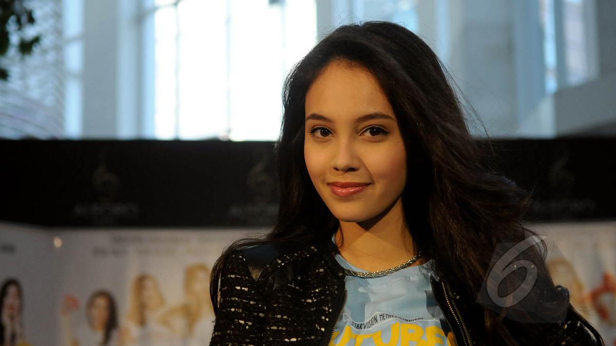 Anggika Bolsterli Terharu Lihat Perjuangan Fans di Ulang Tahunnya ...