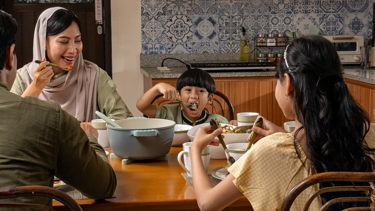 8 Ide Menu Sahur: Simpel, Cepat dan Kenyang Sampai Buka Puasa ...