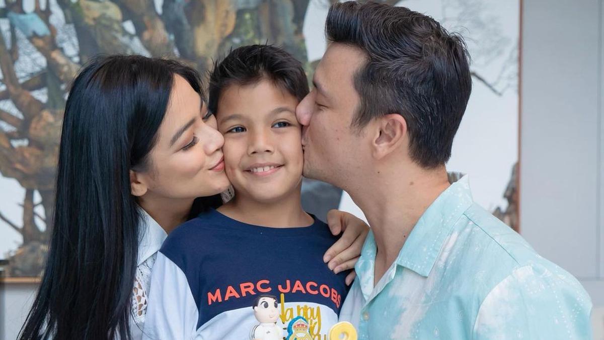 8 Potret Arjuna Putra Titi Kamal dan Christian Sugiono yang Gantengnya Tuai Pujian, Baru Ultah ...