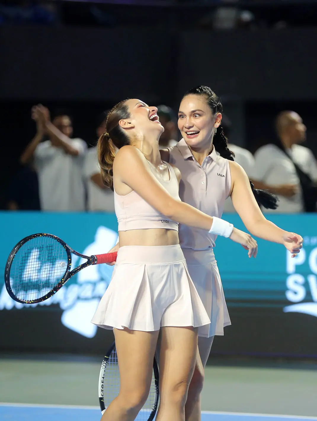 7 Potret Selebrasi Luna Maya dan Nia Ramadhani saat Menang di Lagi-Lagi Tenis - Photo Fimela.com