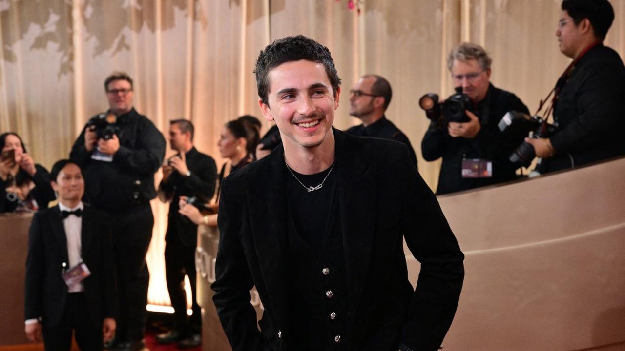 Menang Golden Globes 2026, Timothee Chalamet Patahkan Stigma Tubuh ...