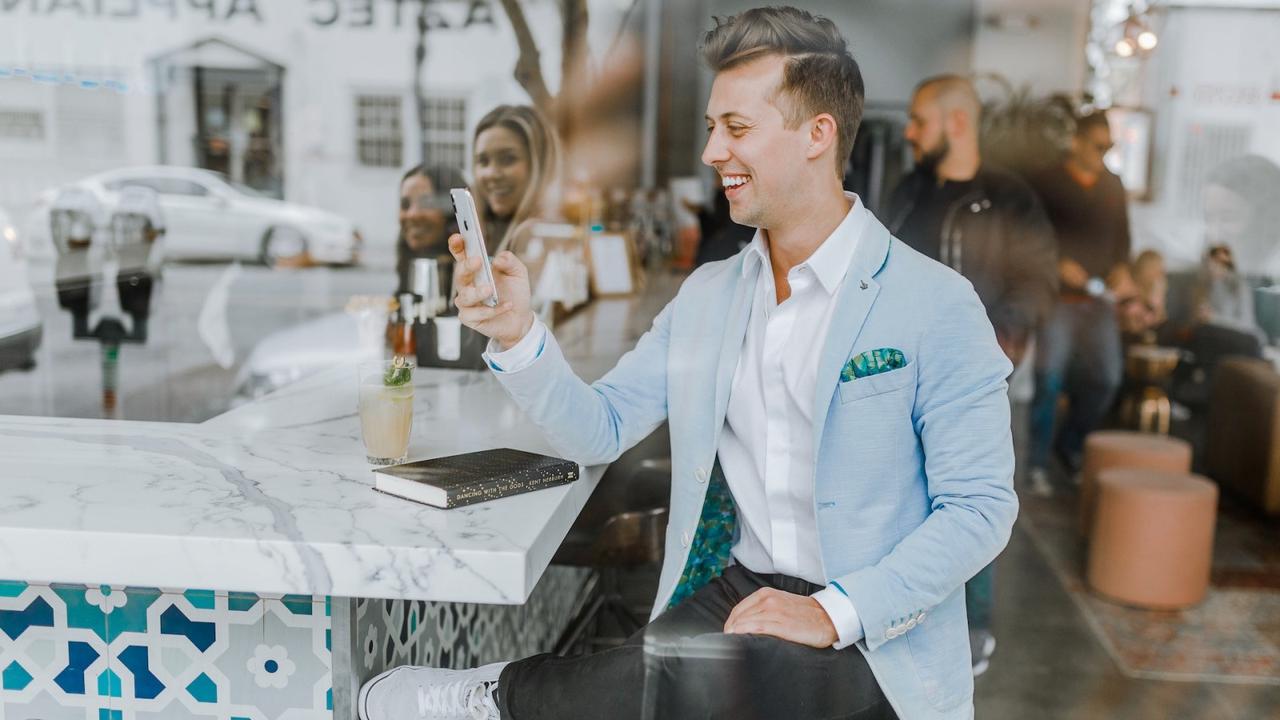 120 Kata-Kata Stiker WA Keren yang Lucu, Bijak, dan Romantis