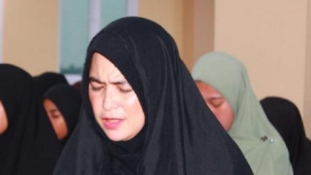 Istri Mendiang Ustaz Arifin Ilham, Umi Yuni Dikabarkan Menikah Lagi ...