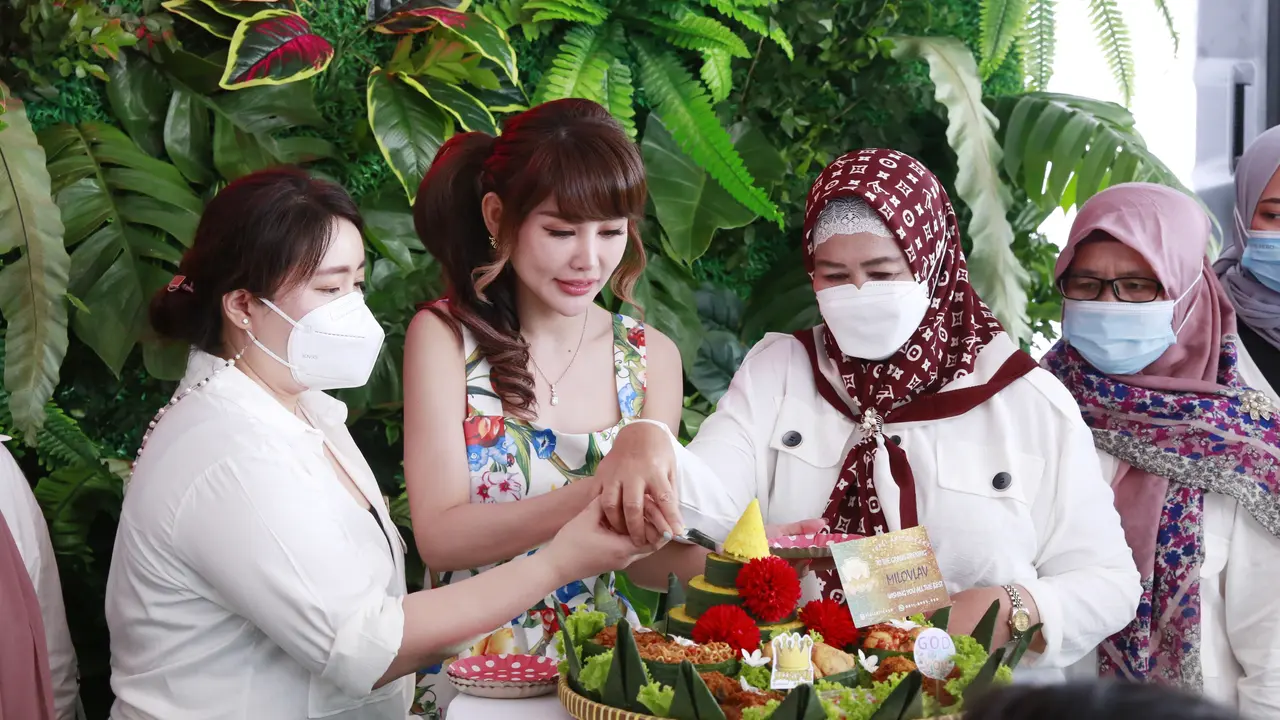 Emily Young Ryu Buka Bisnis Butik, Motivasi Bertahan Hidup Setelah ...