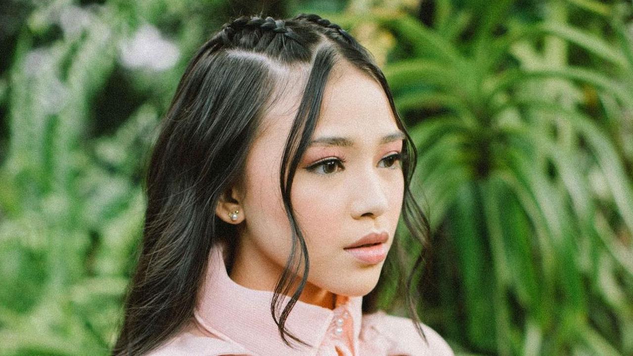 Lirik Lagu Bakti dari Anneth Delliecia, Karya Melly Goeslaw Soundtrack ...