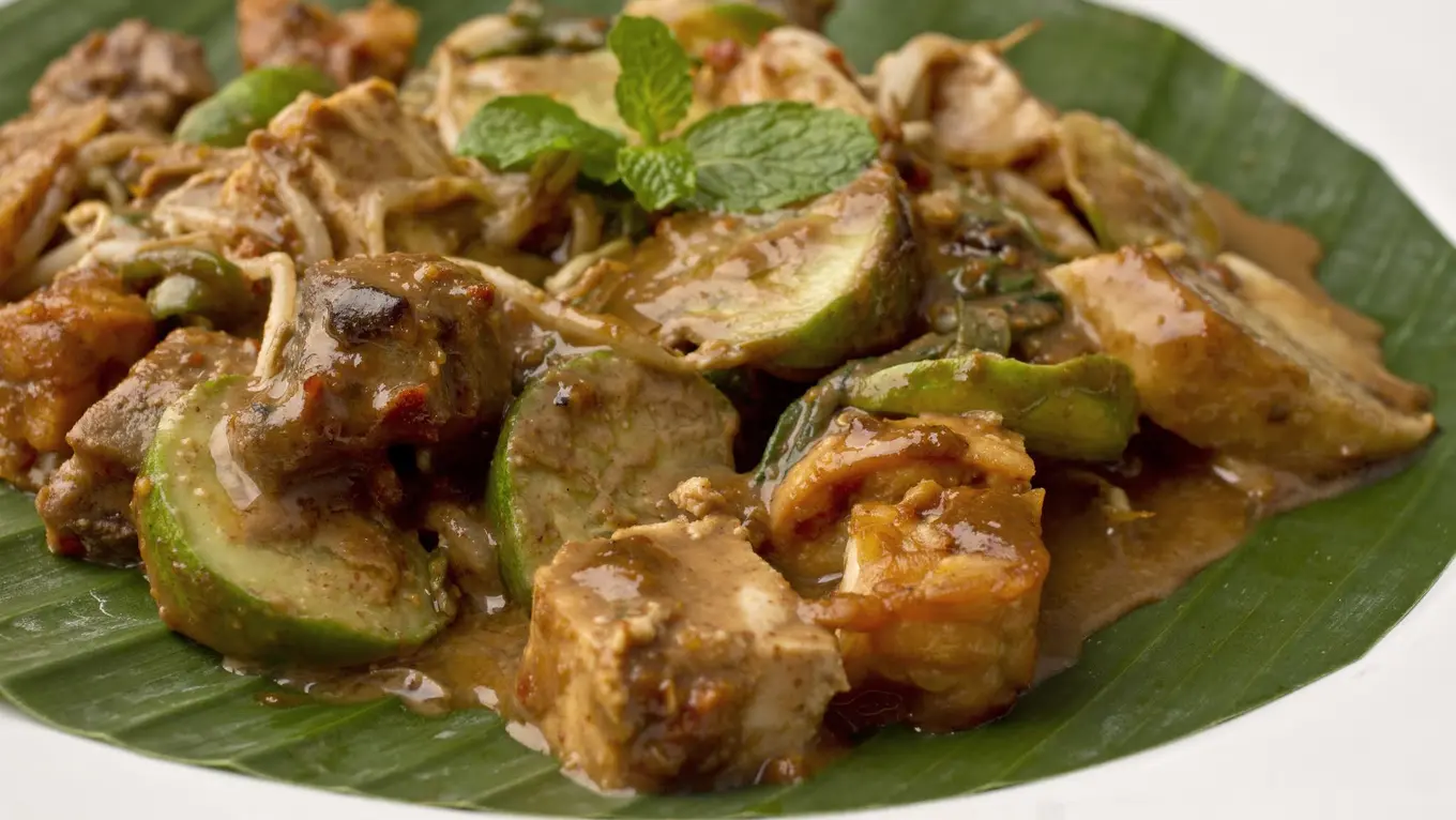 Resep Rujak Cingur Khas Surabaya yang Autentik dan Lezat