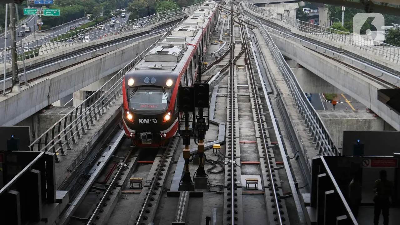Mengintip Pemeriksaan Ketat LRT Jabodebek Sebelum Beroperasi - Bisnis Liputan6.com