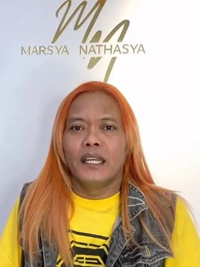 6 Potret Terbaru Sule dengan Rambut Oranye, Tampil Beda - Hot Liputan6.com