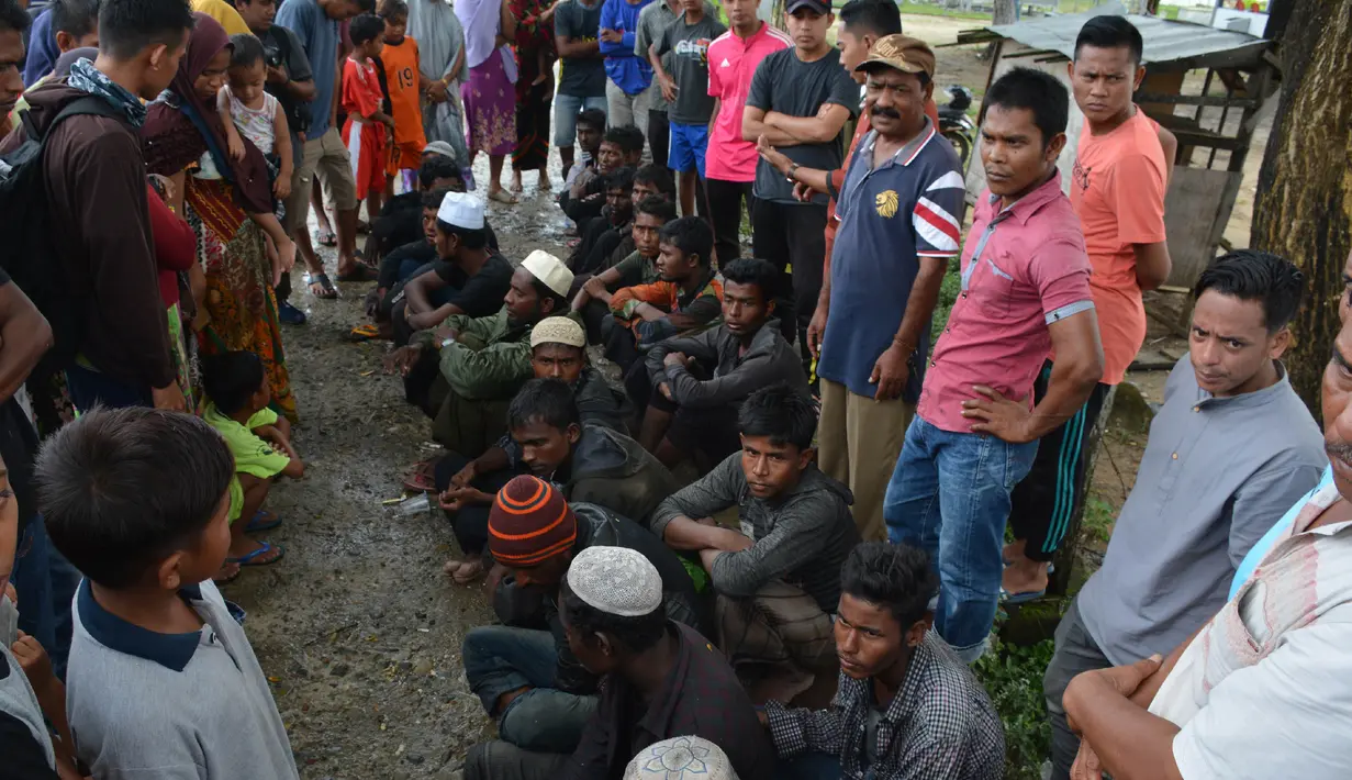 FOTO: Ekspresi Pengungsi Rohingya yang Terdampar di Aceh Timur - Foto ...