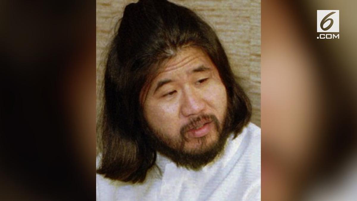 VIDEO: Shoko Asahara, Pemimpin Sekte Kiamat Dieksekusi Mati - Global ...