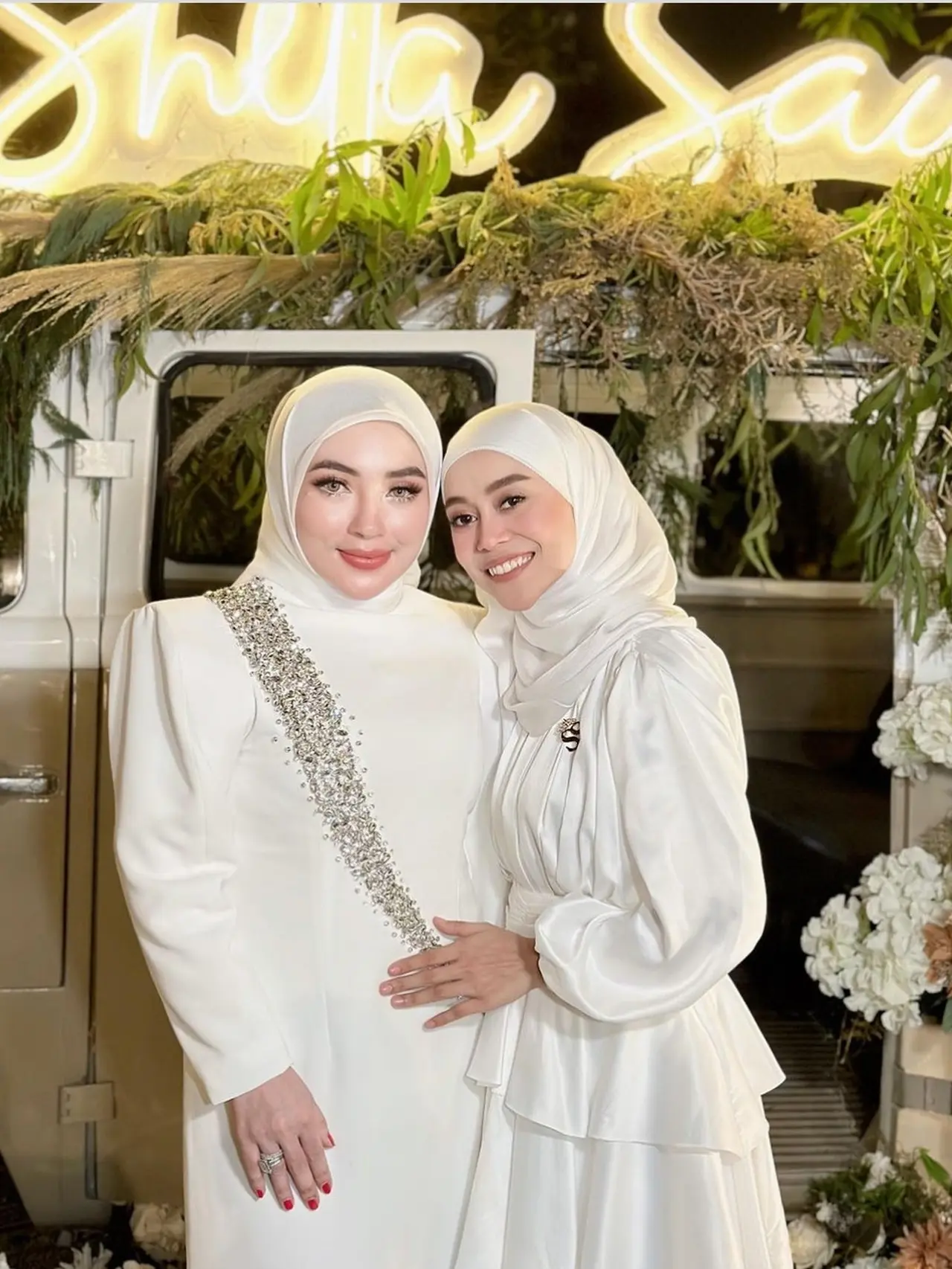 7 Potret Shella Saukia Crazy Rich Aceh Rayakan Ultah Bareng Artis ...