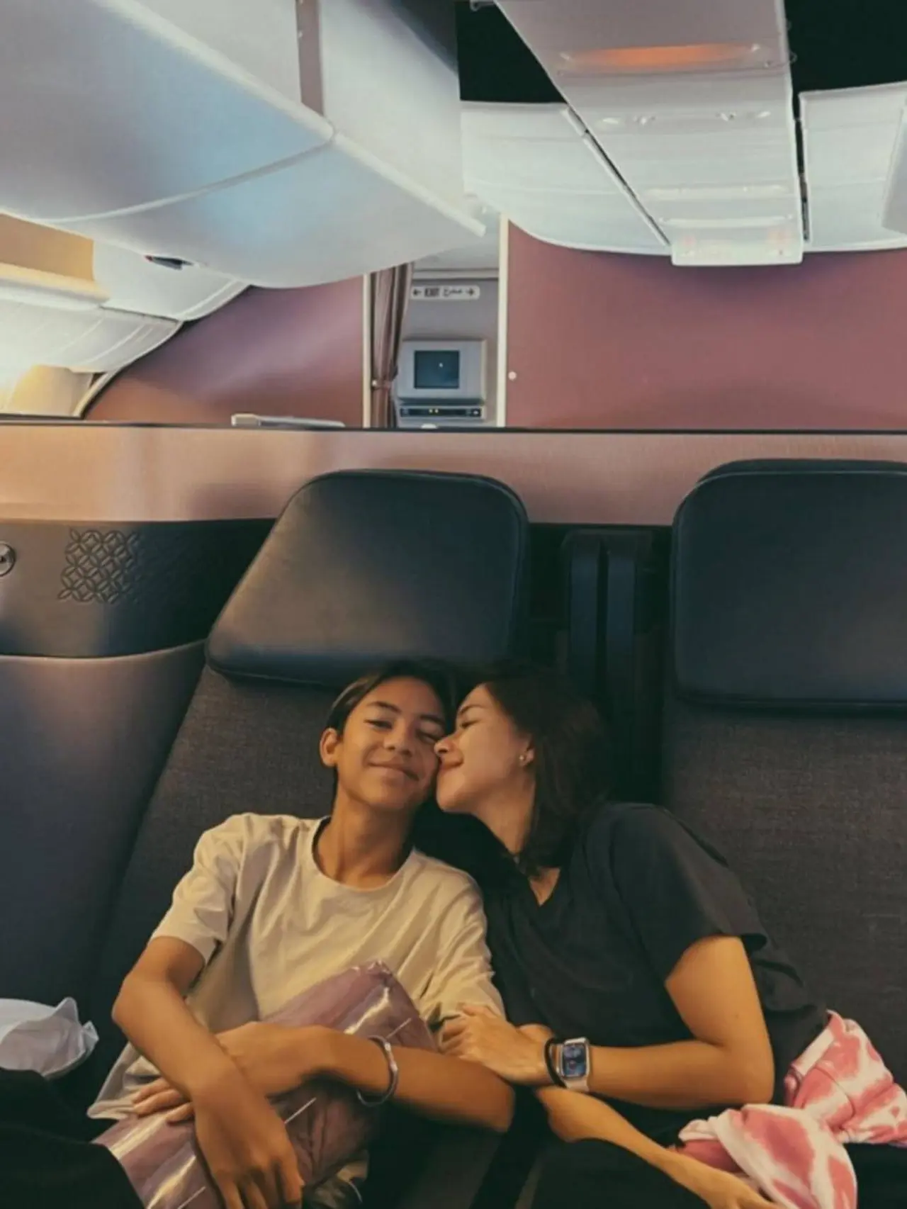 8 Potret Jason Deandra White, Putra Sulung Nana Mirdad yang Dinilai ...