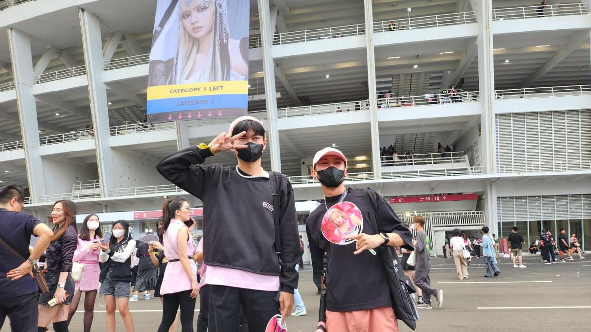 Cerita 2 Fanboy Blackpink Antusias Nonton Konser Born Pink di GBK ...