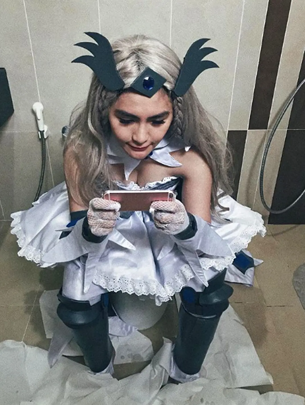 FOTO: Pose Menggoda Angela Lee, Selebgram Cantik yang Terjerat Kasus ...