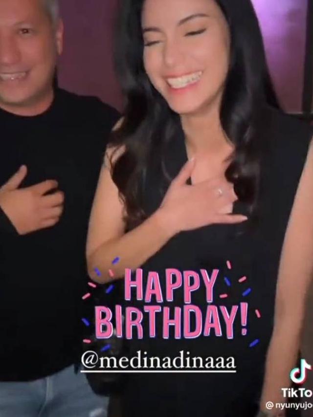 7 Potret Gading Marten dan Medina Dina yang Dikabarkan Pacaran - Hot Liputan6.com