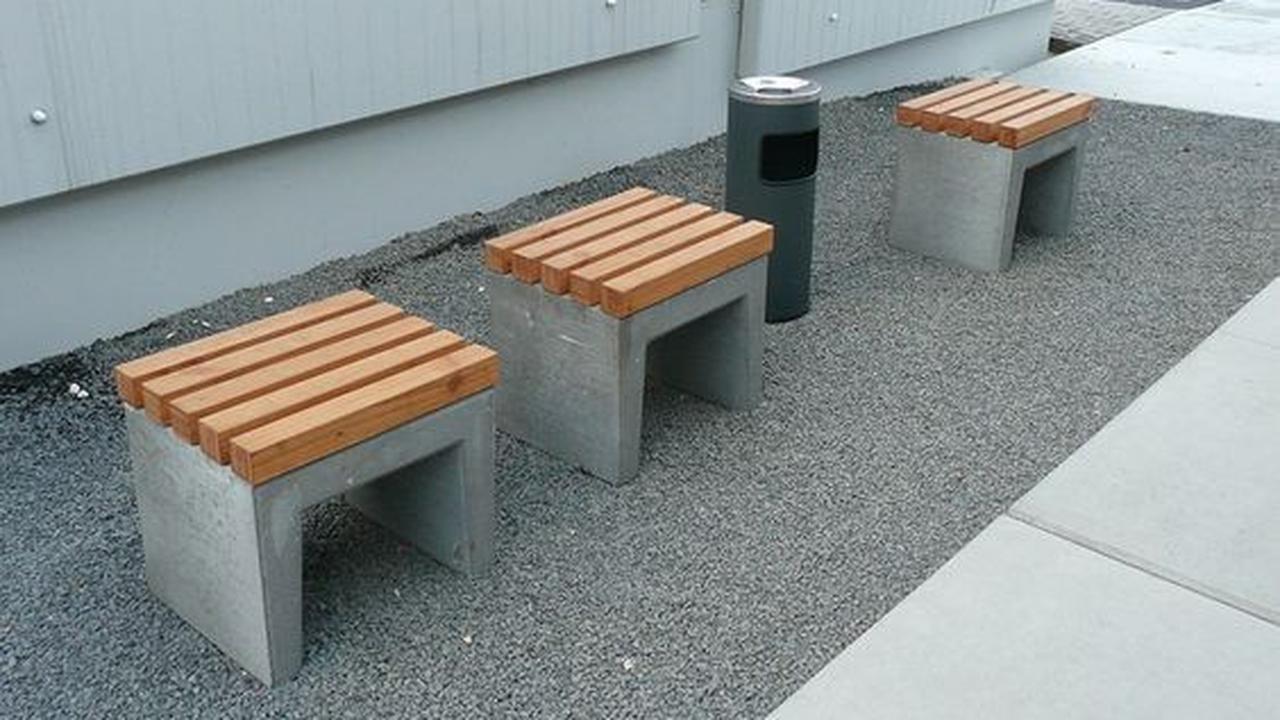 Simpel tapi Mewah, Ini 7 Inspirasi Desain Bangku Beton Taman yang Unik