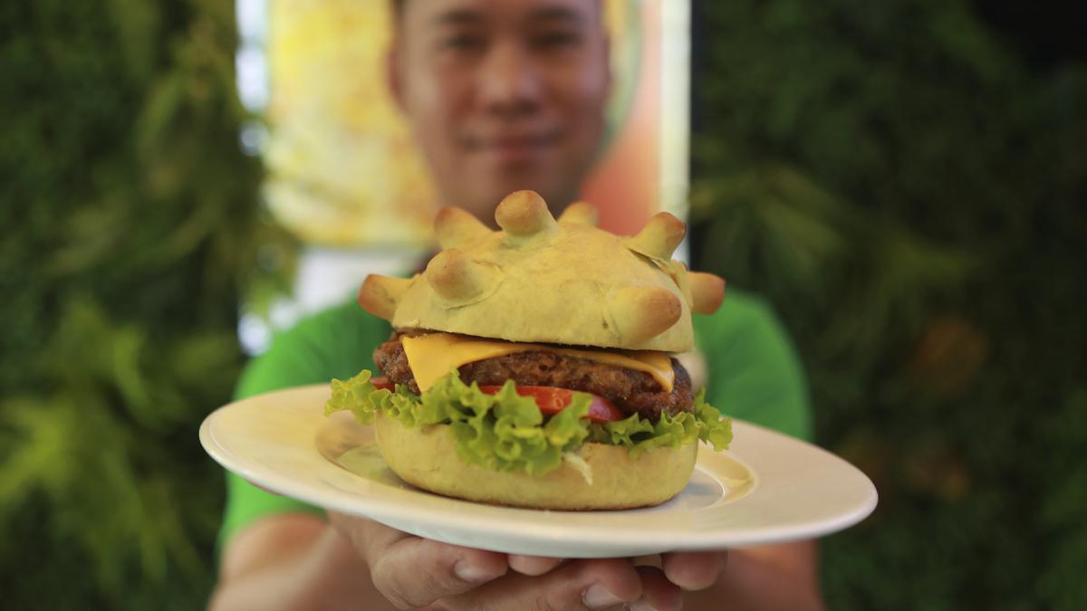 Sederet Makanan Unik Berbentuk Corona Covid-19, dari Burger hingga Kue ...