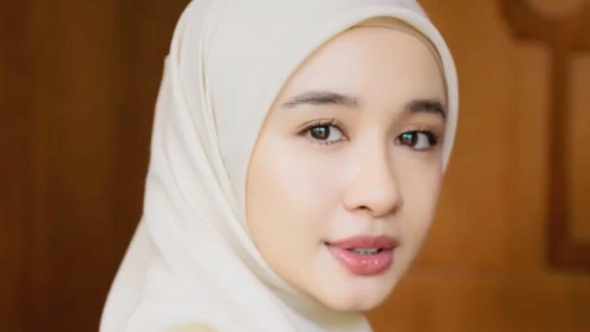 Tantangan Laudya Cynthia Bella Perankan Siti Raham, Makeup 4 Jam dari ...