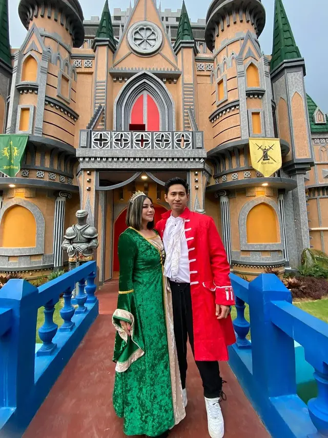 6 Potret Anisa Bahar dan Pacar Brondong Selama Liburan di Thailand ...