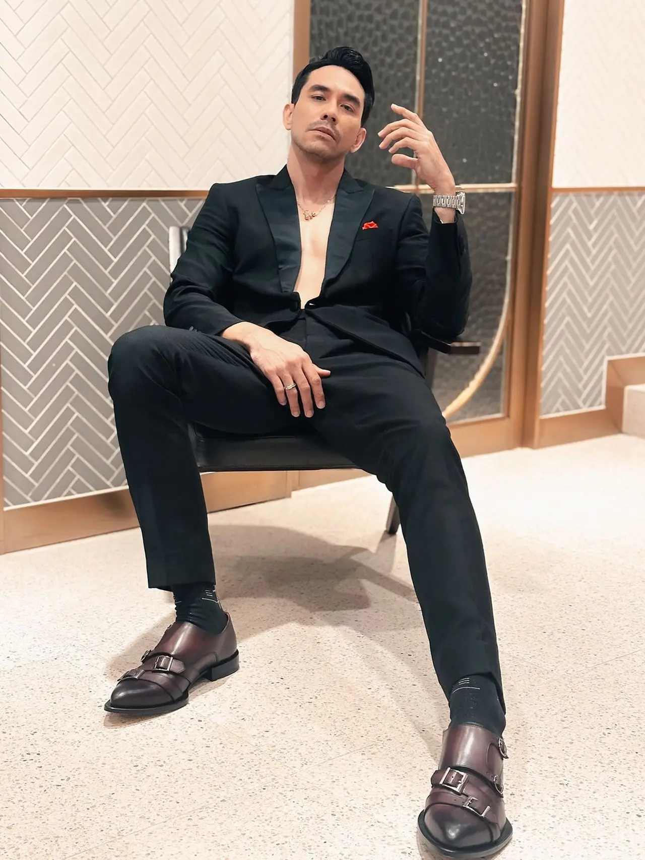 Luna Maya dan Darius Sinathrya Jalani Adegan Dewasa dalam Serial Main Api, Sepakati Hal-Hal yang ...