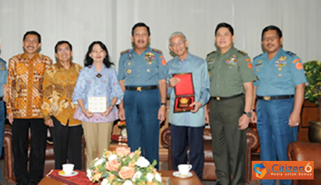 Prof. Dr. H. Arief Rachman Kunjungi Mabes TNI - Foto Liputan6.com