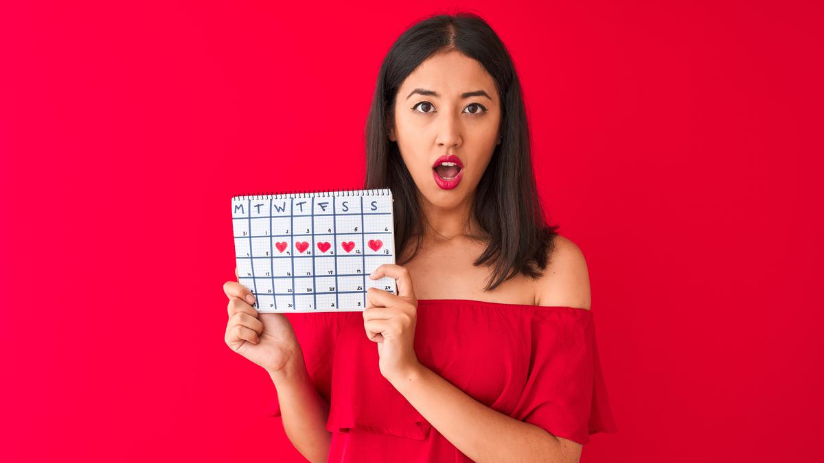 5 Penyebab Darah Haid Hitam di Hari Pertama yang Bikin Khawatir ...