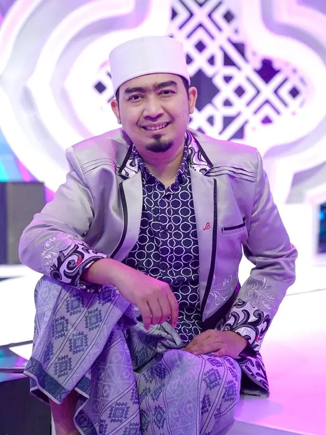 9 Sumber Kekayaan Ustaz Solmed Kini Berniat Jual Rumah Rp 80 M, Dikenal ...