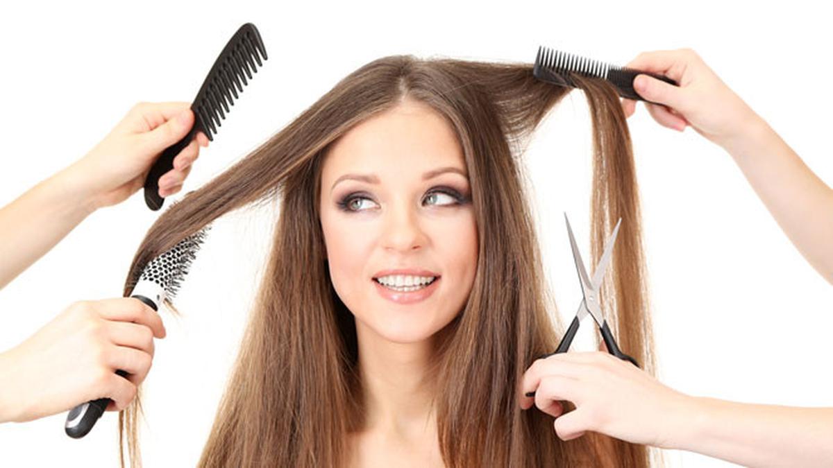 3 Gaya Rambut Ini Segarkan Penampilan Anda Setelah Libur Panjang ...