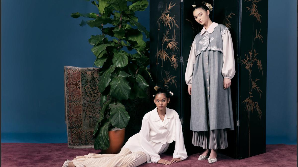 6 Kreasi Baju Lebaran yang Hadirkan Kesan Damai dari Toton