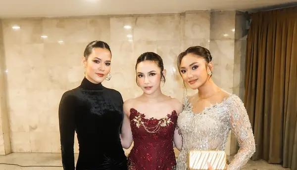 7 Meme Semangat Kerja Ini Kocak, Bikin Senyum Sendiri - Hot Liputan6.com