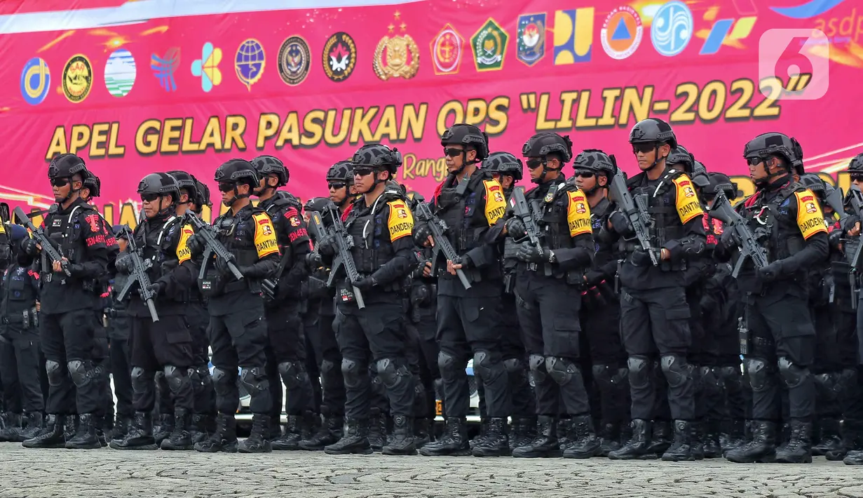 Panglima TNI dan Kapolri Pimpin Apel Operasi Lilin 2022 di Monas - Foto Liputan6.com