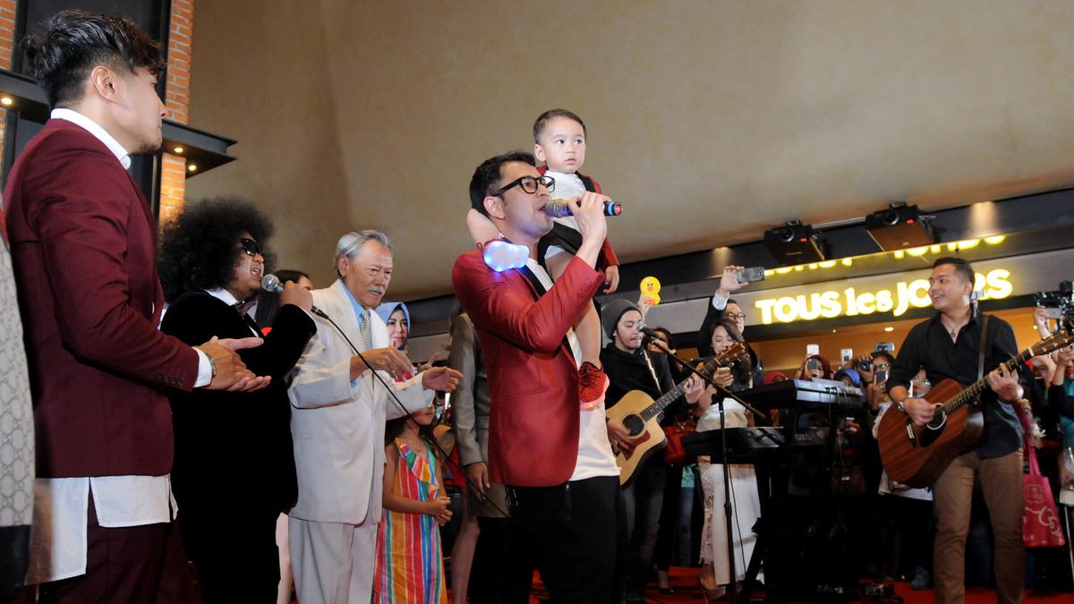 Bukti Nyata Film Rafathar Bikin Gemes Penontonnya - Entertainment ...