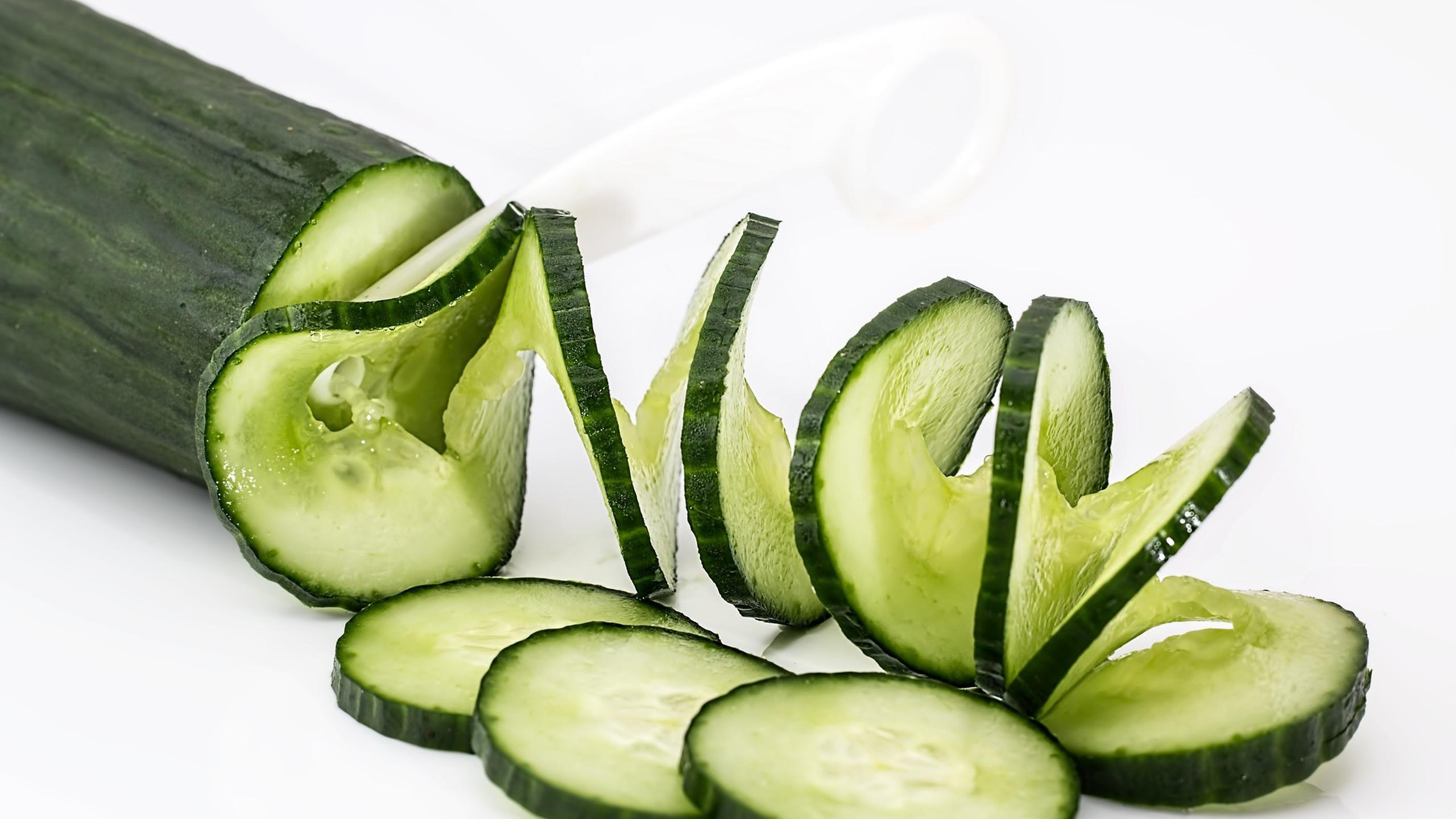 8 Manfaat Makan Timun, Kaya Nutrisi bagi Kesehatan Kulit dan Tubuh