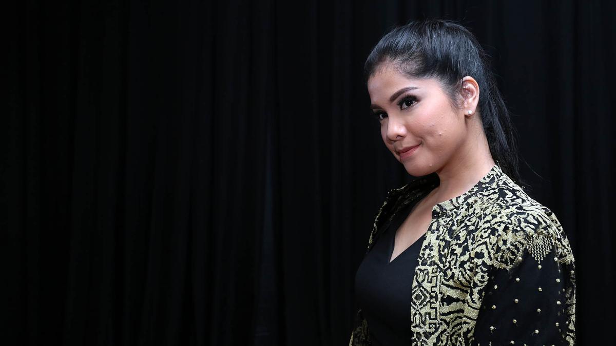Annisa Pohan Setia Temani Ani Yudhoyono Jalan-Jalan - Entertainment Fimela.com