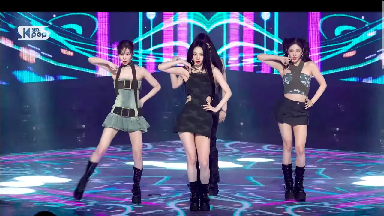 Karina Aespa Kapok Cat Rambut Pirang, Kembali ke Warna Hitam dalam Sebulan - Lifestyle Liputan6.com