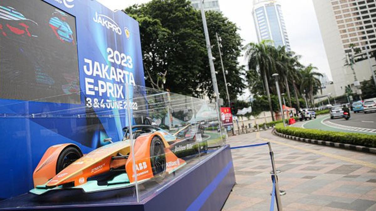 Sandiaga Uno Dukung Balapan Formula E, Jakpro: Dibantu Promosinya - Mobil Otosia.com