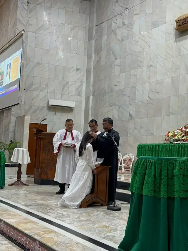 7 Potret Chen Giovanni dan Fritz Hutapea Jalani Peneguhan Sidi, Segera ...