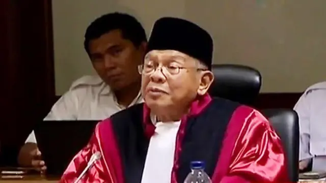 Sebelum Wafat, AM Fatwa Sedang Menyusun Buku Autobiografi - News ...