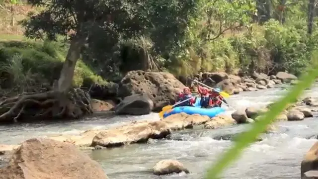 Caldera Rafting, Menjajal Wisata Arung Jeram Saat Musim Kemarau Panjang ...