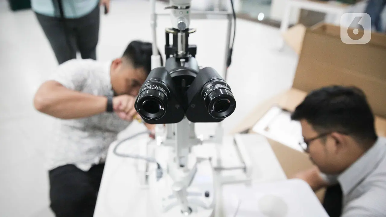 RSCM Kirana Dapat Alat Canggih Pemeriksaan Mata dari Yayasan Karya ...