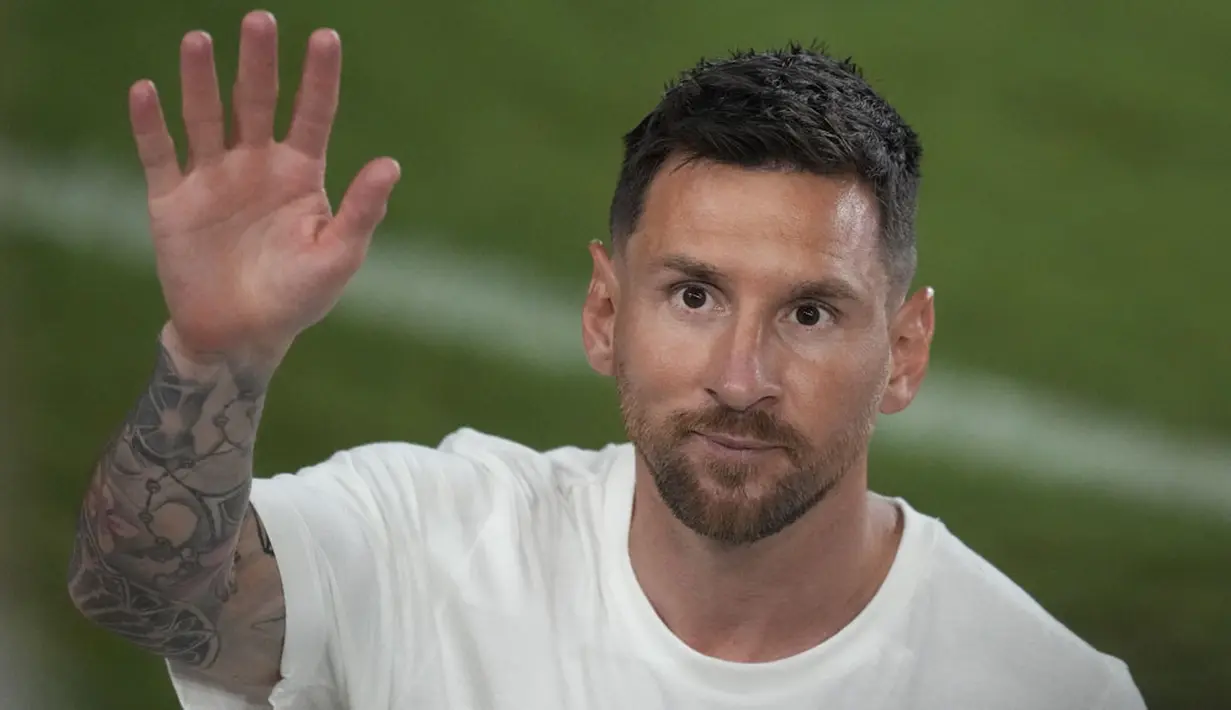 Foto: Pamer Nomor 10, Lionel Messi Resmi Diperkenalkan Inter Miami ...