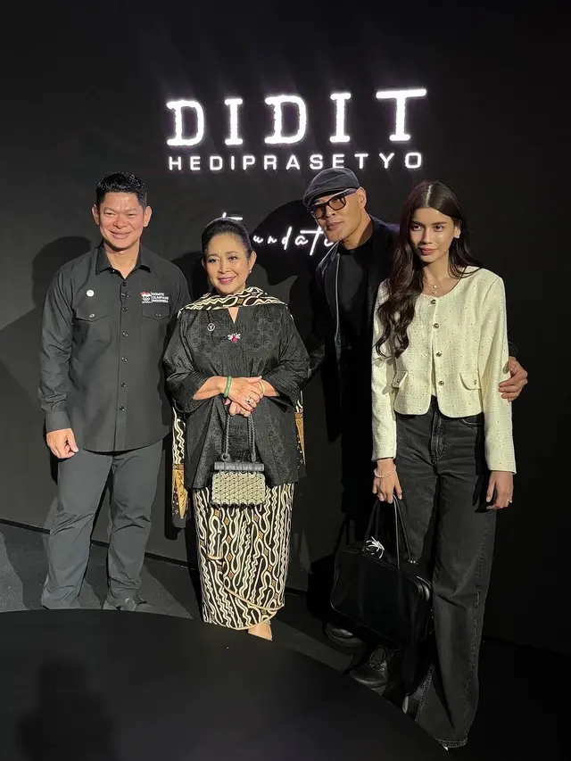 7 Potret Didit Hediprasetyo Launching Jersey Timnas Olimpiade Paris ...